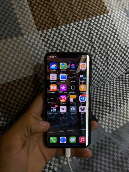 Iphon 11ProMax ishlashi ideal barter bor