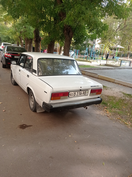 Ваз 2107 сотилади 1993 йил холоти зўр
