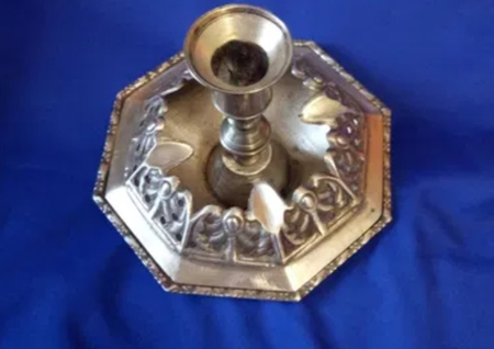 Подсвечник из латуни