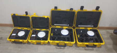 GNSS приёмник CHCNAV i89. ГНСС приёмник i89. GPS/GNSS