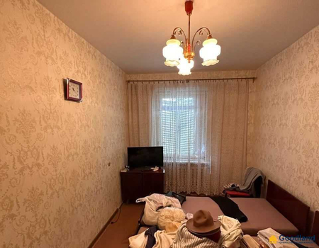 В Шайхантахурском районе массив Лабзак продается 3-х комнатная J 1790