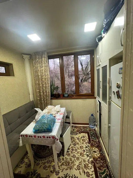 Продаётся квартира Чиланзар 6 квартал 3/3/4 кирпич