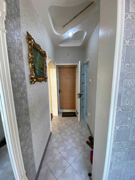 Кадышева 1-комнатная 7/9 44 м² зал 5х5 м хор.сост часть мебели техники