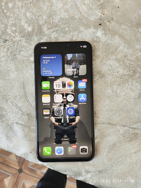 iPhone 11 pro max 64gb