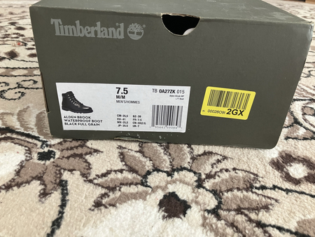 Timberland - крокодил кожасидан тикилган кишки сапог.Размер:39-40