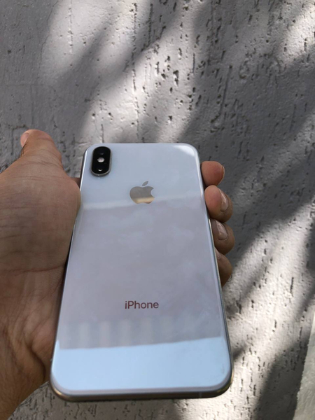Iphone xs.