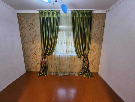 3 xonali 85m² 2-qavat sotiladi