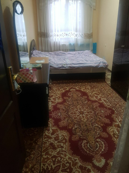 Срочно продаю 2комнатная квартира возле круг Универсам. Юнусабад 8-кв.