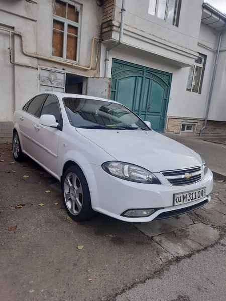 Srochna sotiladi Lasetti jentra qilingan