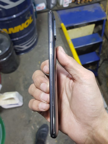 Xiaomi 9 Flagman sotiladi