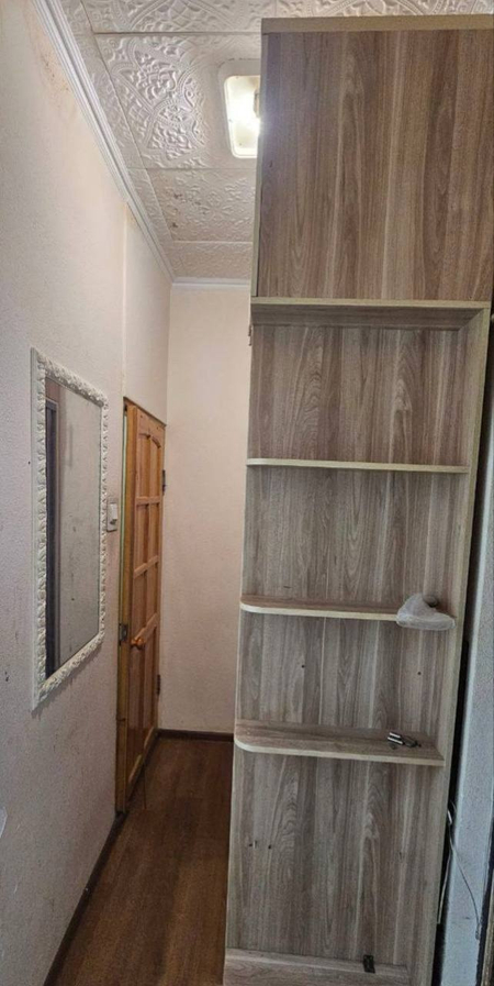Чиланзар 19кв 1хонали квартира сотилади срочна