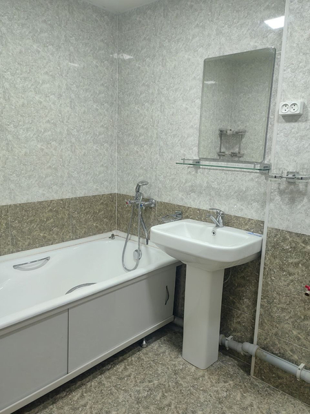 Продаю Квартиру Яшнабадский р-он Авиасозлар-1. Франция 62м2. 2-ком 3-э