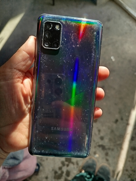 Samsung A31 srochna sotiladi
