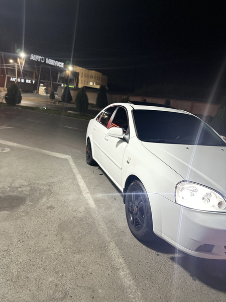LACETTI. 1.6 Idyal sostayana