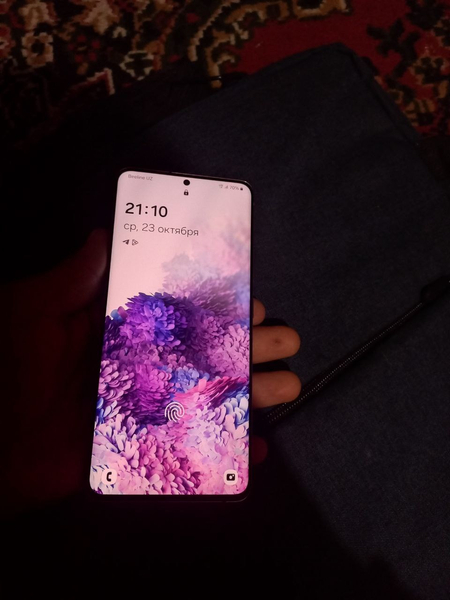 SAMSUNG A82 5G 200$