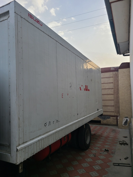 Isuzu butkasi sotiladi