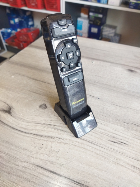 Pioneer pulti yangi
