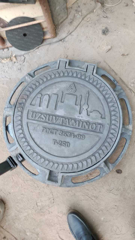 Люк чугуный,полимерние