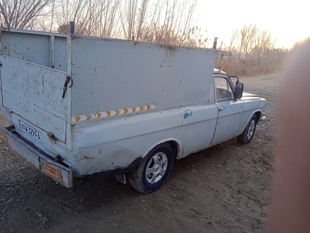 Volga 2410 pikap