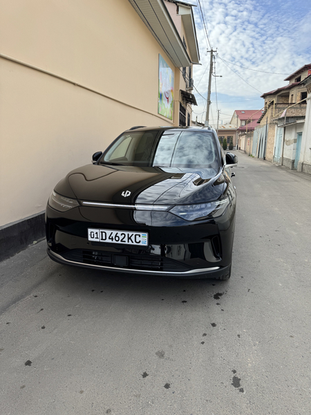 Leapmotor C11 650km фулл с доп опциями с люком