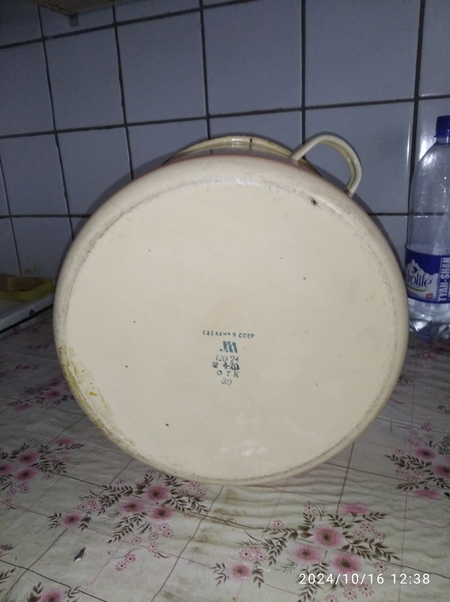 Кастрюля эмалированная 8л.