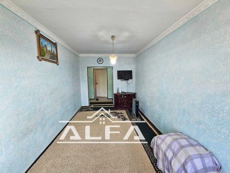 1 xonali 38m² 4-qavat sotiladi.