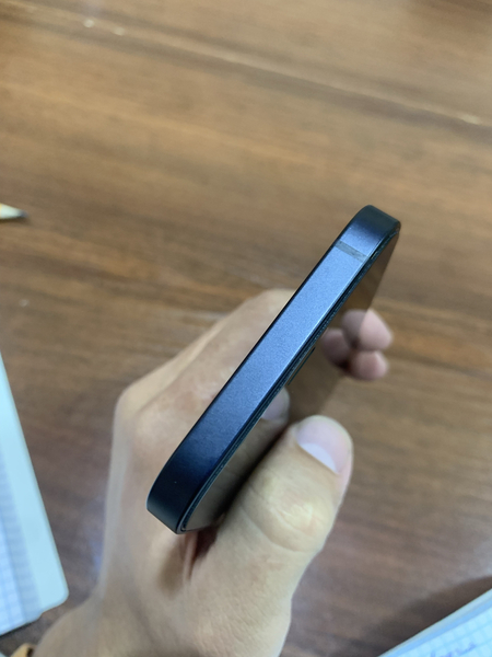 Iphone 12 /64gb yomkost 89%