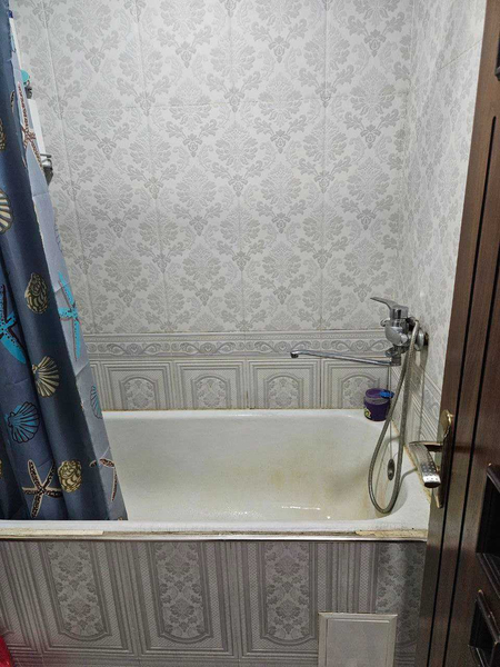 Срочно продается 2/2/5 м.Космонавтов