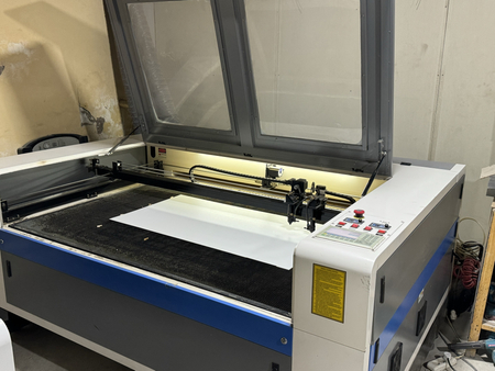 Lazerniy apparat 1600ga1100 ( rezka, lazernaya rezka)