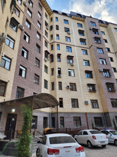 Продается квартира 4/2/10