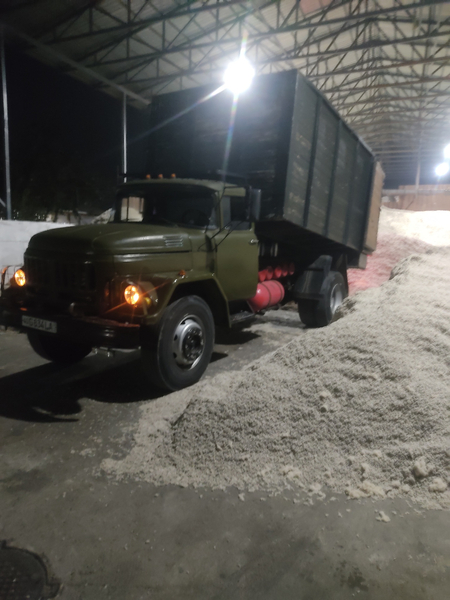 Zil 1991 yil ural mator