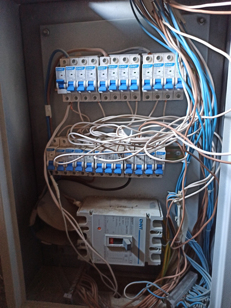 Electric power 220v-380v