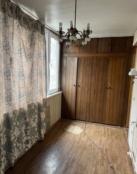 Продаю !!! 2в3 с балконом 2*6 54 кв Чилонзар 23 кв ориентир Фархадский