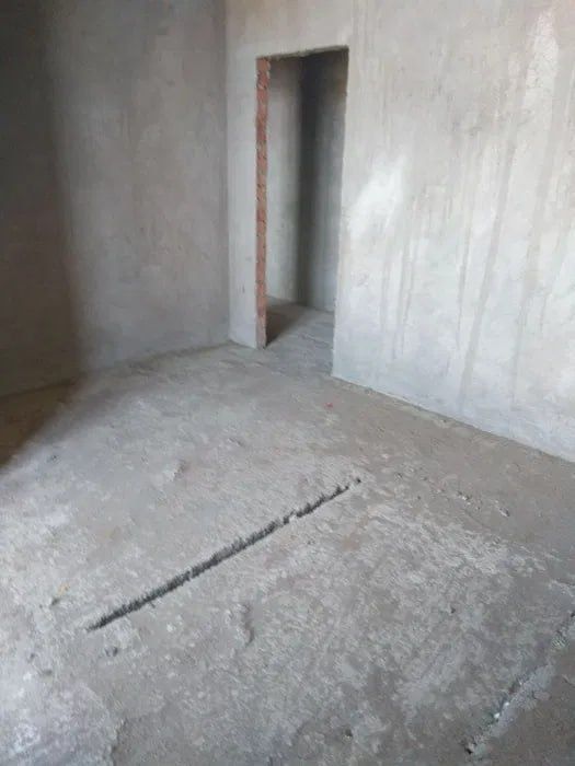ЖК SAYRAM TOWER М.Горький  9 этаж 4 комнатная 92м2  КОРОБКА  СРОЧНО!!!