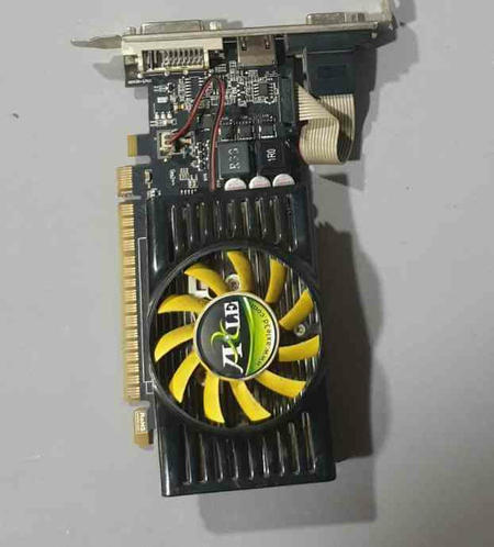 Kompyuter sotiladi o'yin va boshlang'ich 3d max uchun 140$