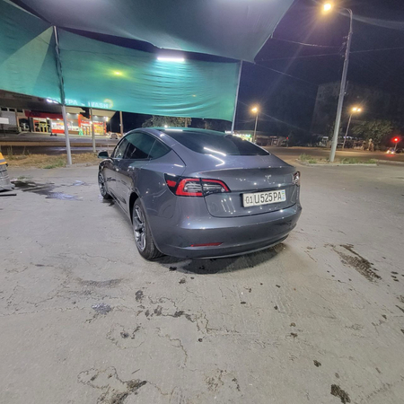 Tesla Model 3 Long Range