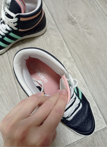 Adidas кроссовки