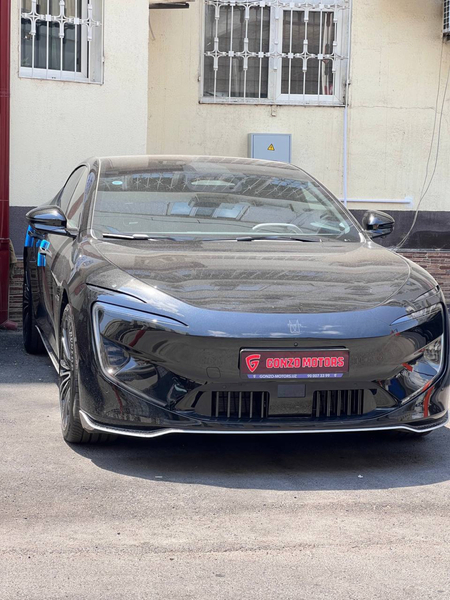 В Наличий Avatr 12 GT AWD