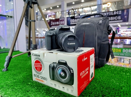 Canon EOS 1200D Kit EF-S 18-55mm