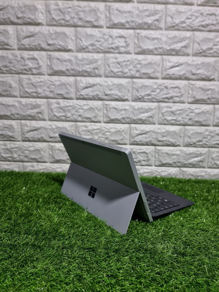Microsoft Surface 3  Акция шошиламиз бундай нархда жуда кам.