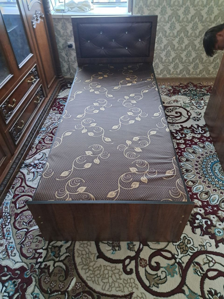Divan 1 kishilik