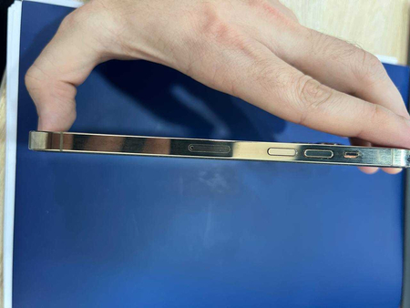 iPhone 12 pro max 128 ГБ коробка и документы имеется