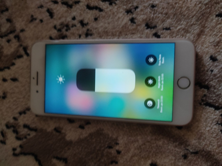 Iphone 8plus sotiladi