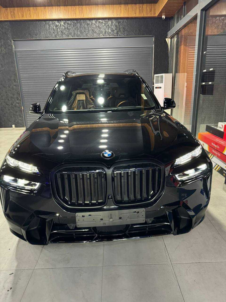 BMW X7 40i 2023 M Pro пакет full 0 km