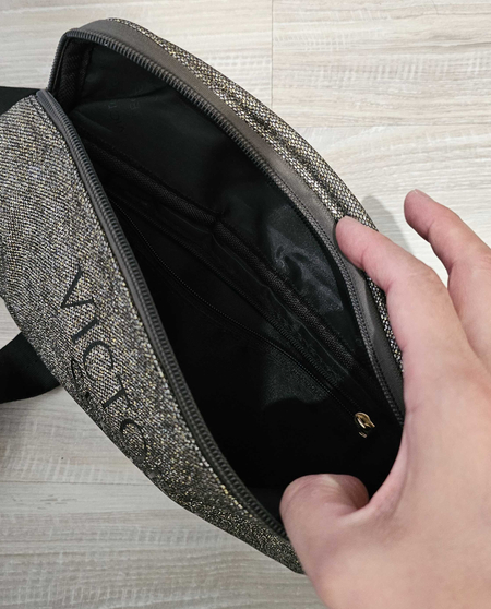 Продам  серебристую сумочку