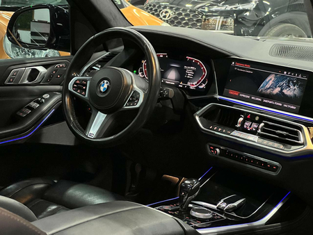 BMW X7 X Drive 40i

Год-2019