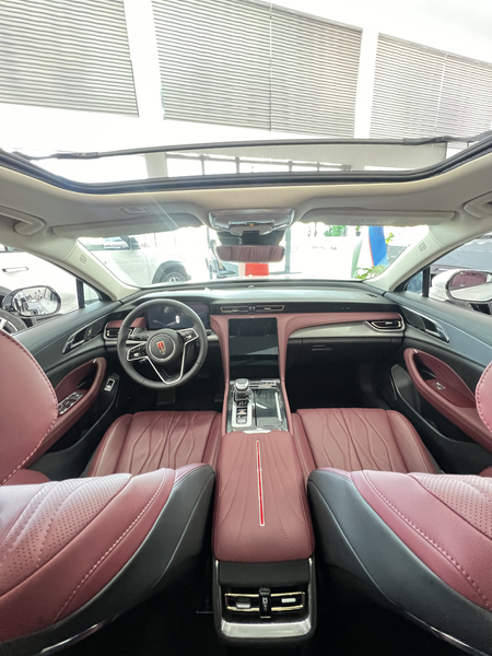 Hongqi H 5q avtomobil