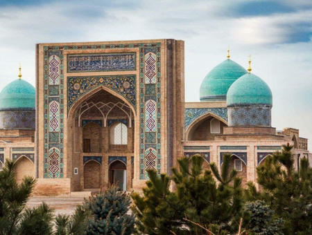 Xast Imom masjid yonida 2,2 sotikli xovli sotiladi Hotel qilishga zoʻr