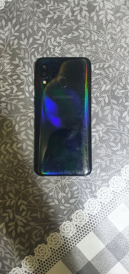 Samsung A40 холати яхши