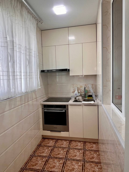 Сдается 3х ком. квартира, ор-р: м.Косманавты, 75м2